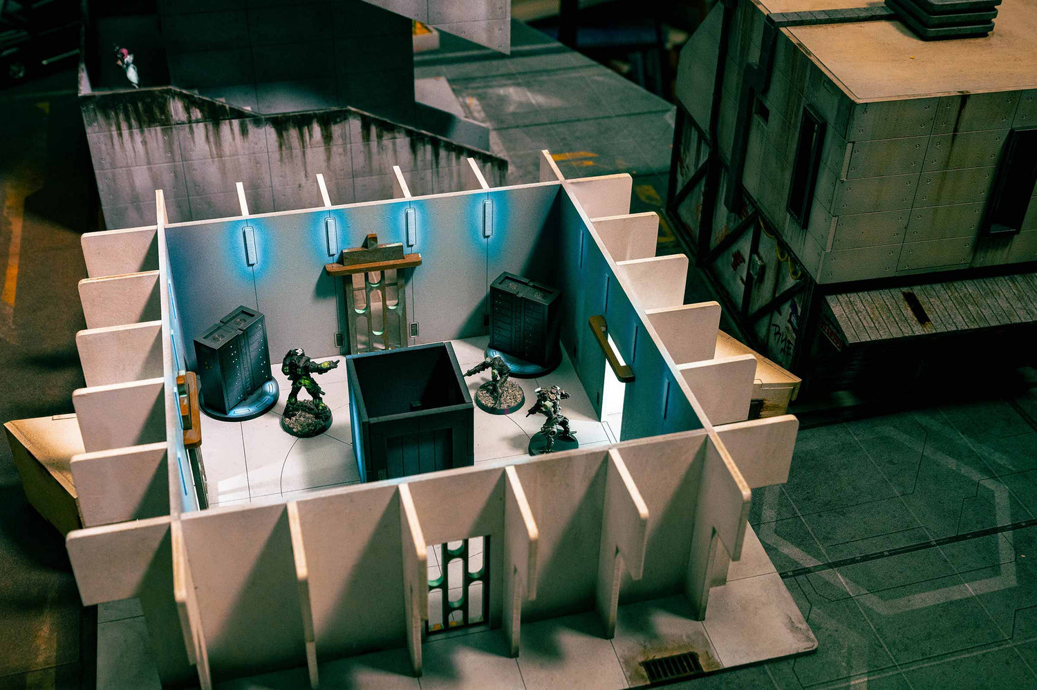 Cyberpunk Terrain | 28mm Cyberpunk Scenery | Brutal Cities